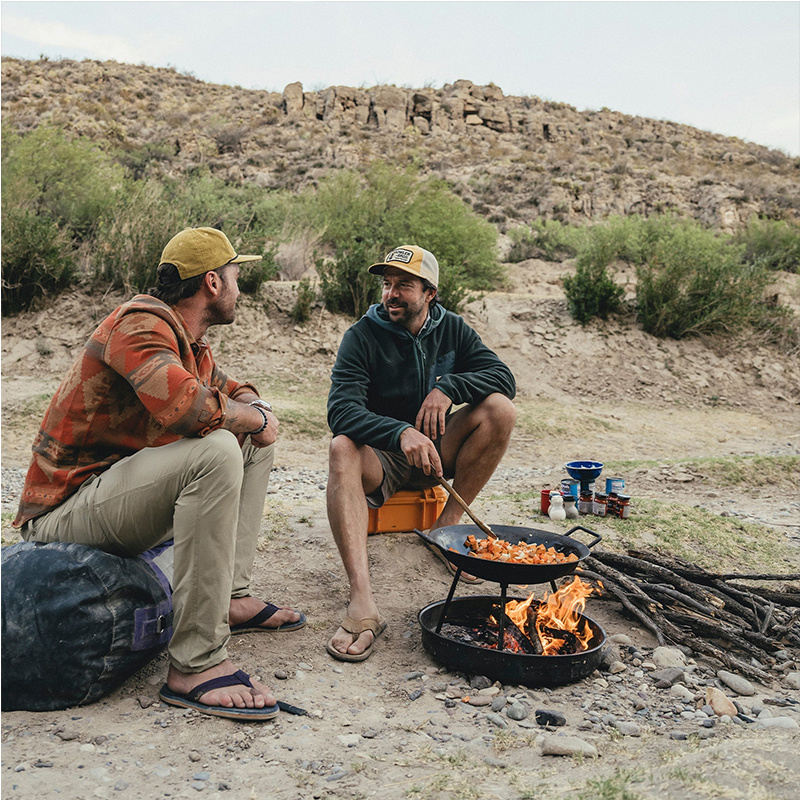 Howler Bro's Free Range Hooded Jacket Antique Black | Sportfiskeprylar.se